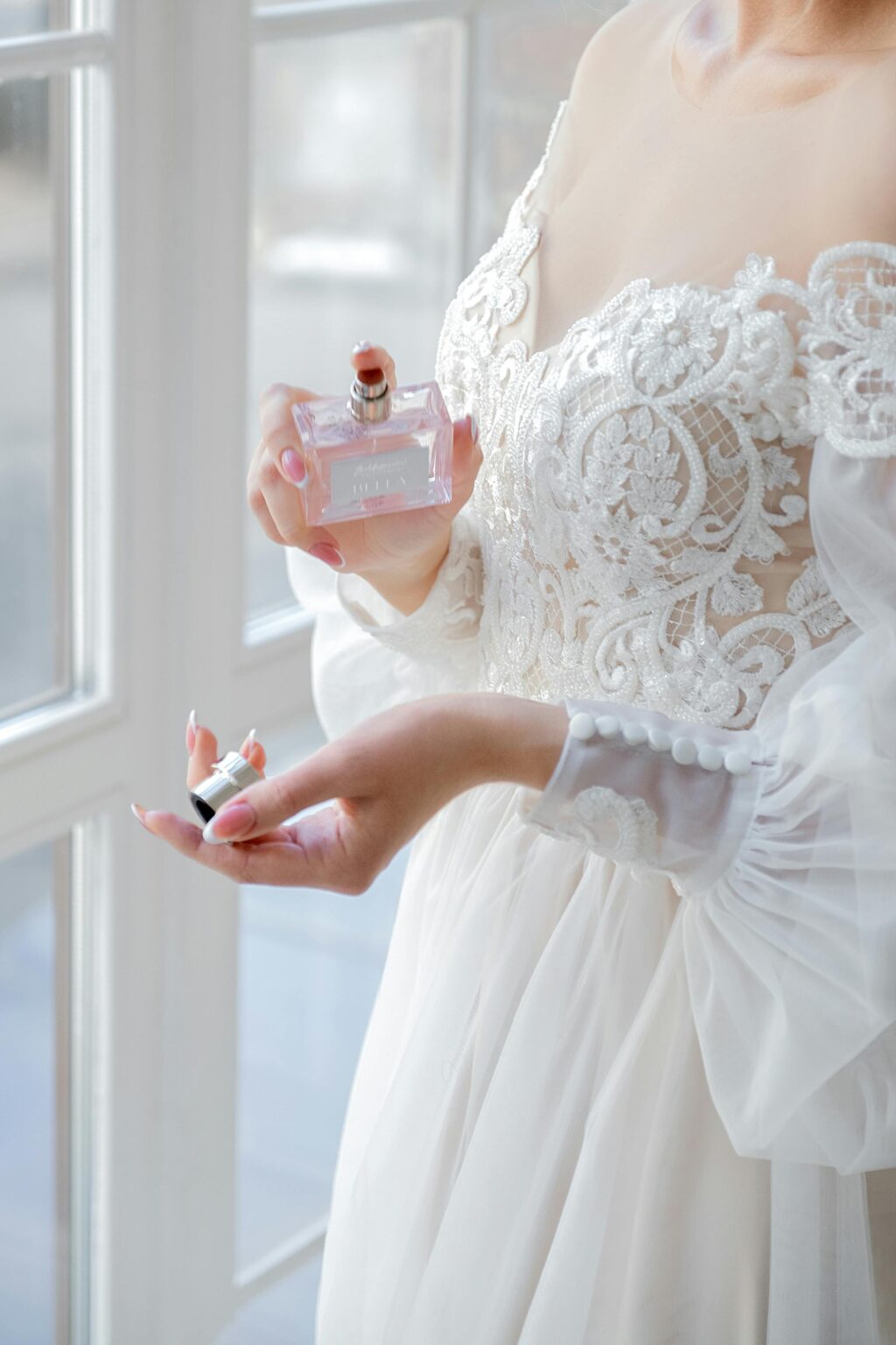 Best wedding perfume and fragrance trends for 2026 brides